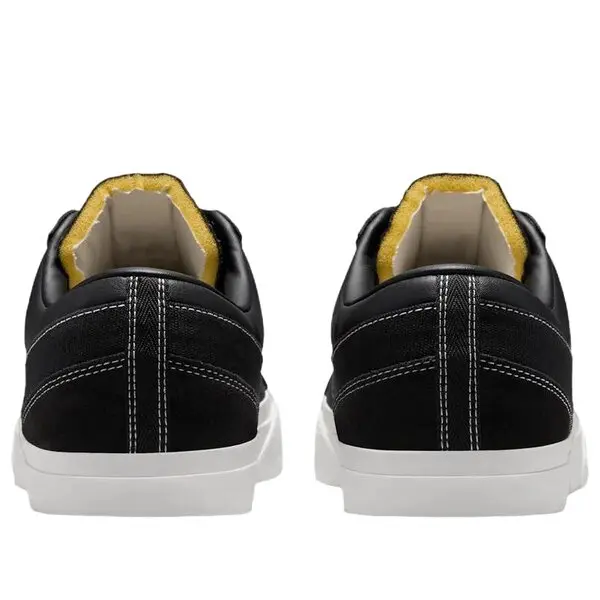 Nike Blazy Sneakers