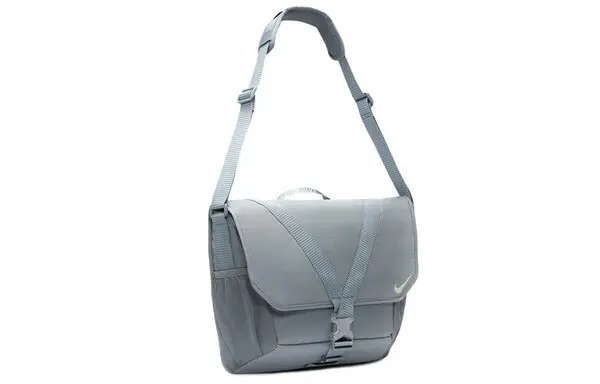 Nike Essentials Shoulder Bag