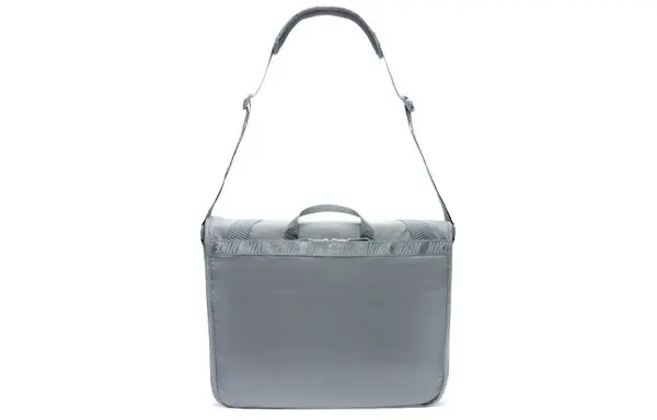 Nike Essentials Shoulder Bag
