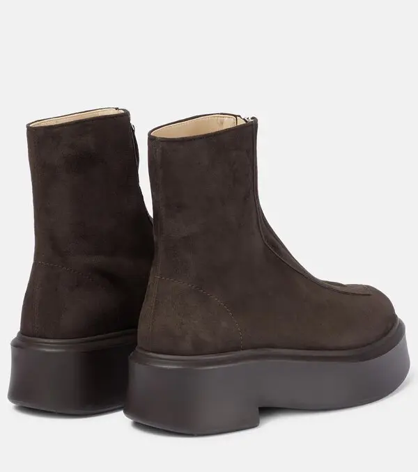 THE ROW Round Toe Zip Up Ankle Boots - Black