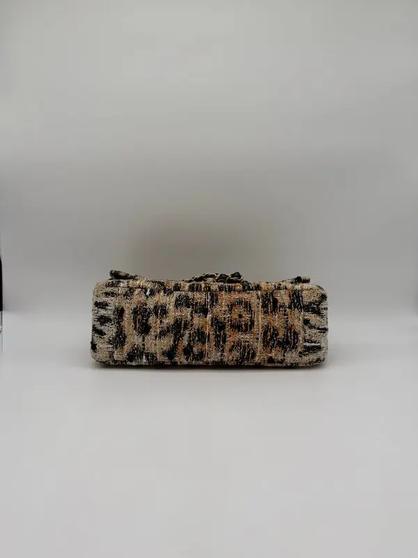 Chanel Maxi Leopard Gold-tone Metal