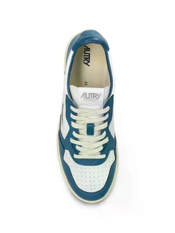 AUTRY Medalist Low Top Sneakers - White