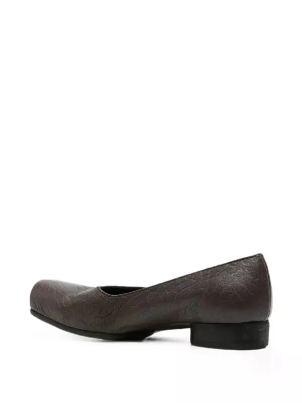UMA WANG Crinkled-effect Square-toe Pumps