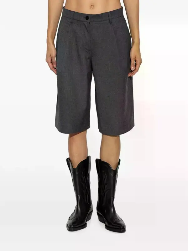 SAMSOE SAMSOE Saharper Pleat Shorts