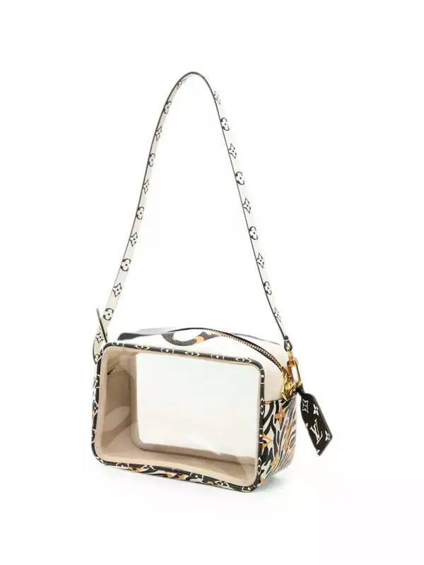 LOUIS VUITTON 2019 Monogram Giant Jungle Beach Pouch Shoulder Bag - White
