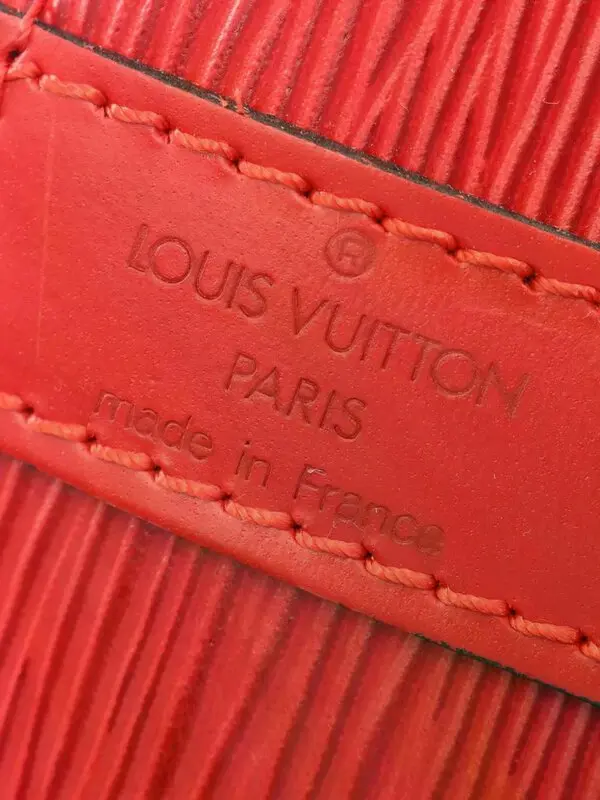 LOUIS VUITTON Petit Noé Shoulder Bag