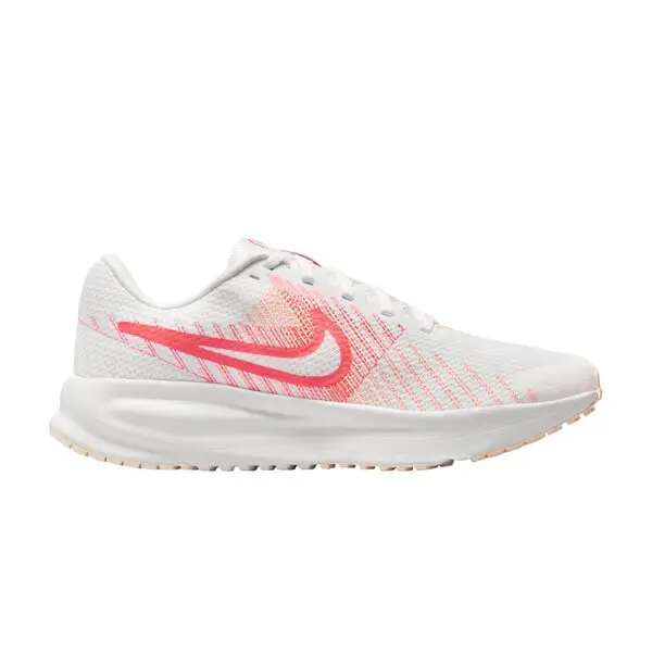 Nike Athletic Sneakers - White