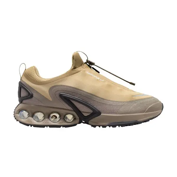 Nike Max Dn Roam Sneakers