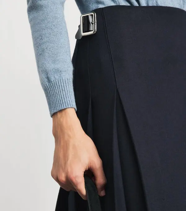 Johnstons Of Elgin X Le Kilt Wool-cashmere Pleated Midi Skirt - Navy