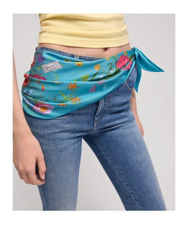 Gucci Printed Diamond Scarf - Multi-color