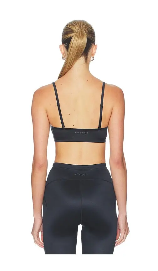 NIKESKIMS Shine Scoop Cami Bra In Black