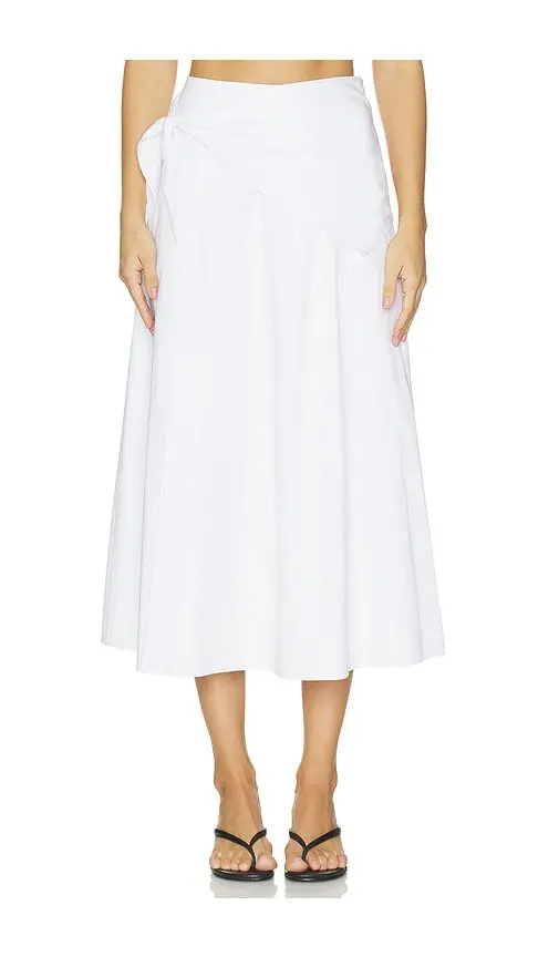Vince Scarf Tie Skirt In White - Optic White