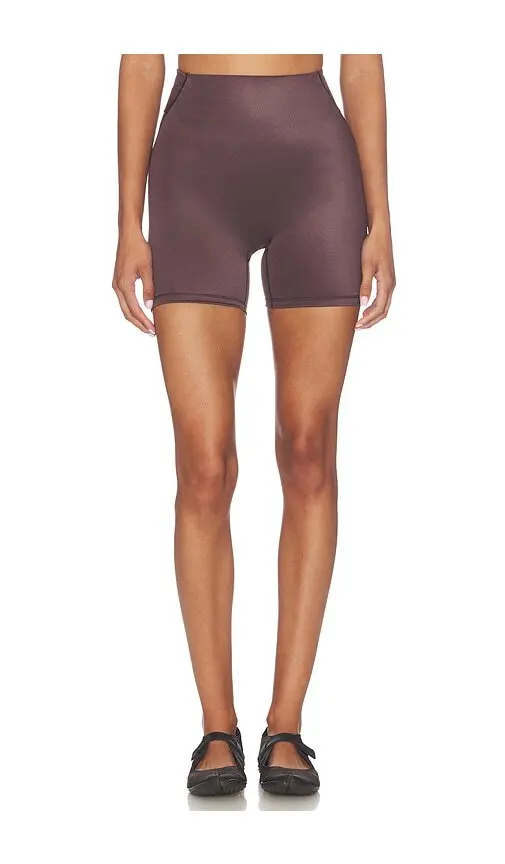 NIKESKIMS Shine Bonded Waist 5 Inch Short In Brown