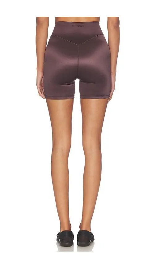 NIKESKIMS Shine Bonded Waist 5 Inch Short In Brown