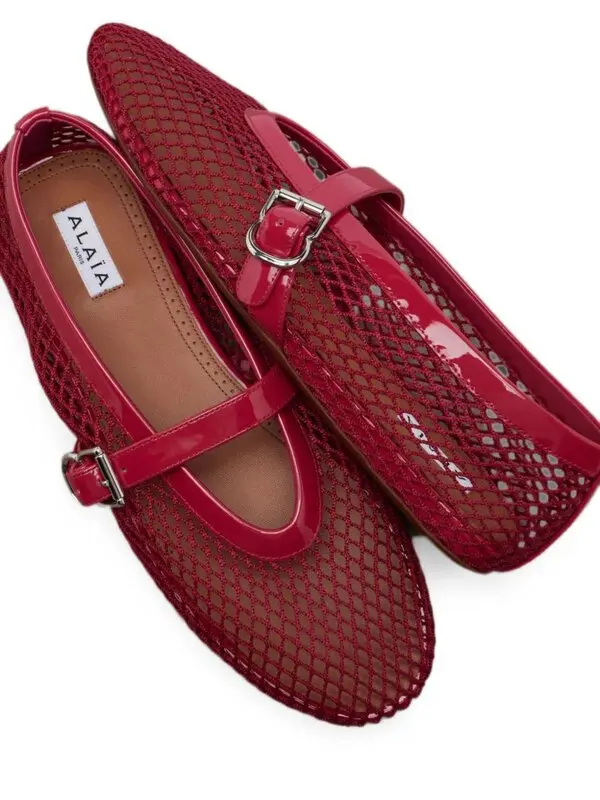 Alaïa Fishnet Ballet Flats With Buckle Detailing - Red
