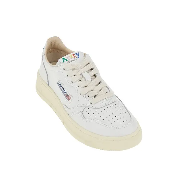 AUTRY Medalist Low Top Sneakers With Multicolored Embroidery - White