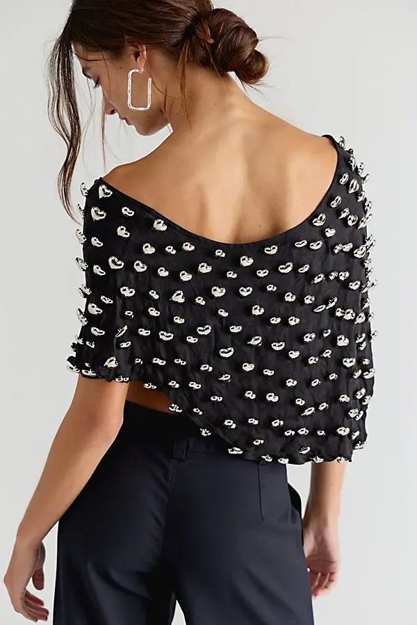 UNDERSTATED LEATHER Heart Charm Cropped Poncho