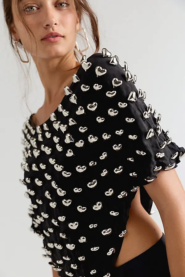 UNDERSTATED LEATHER Heart Charm Cropped Poncho