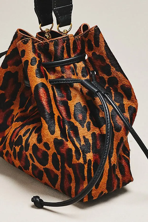 BTB LOS ANGELES Harlow Bucket Bag