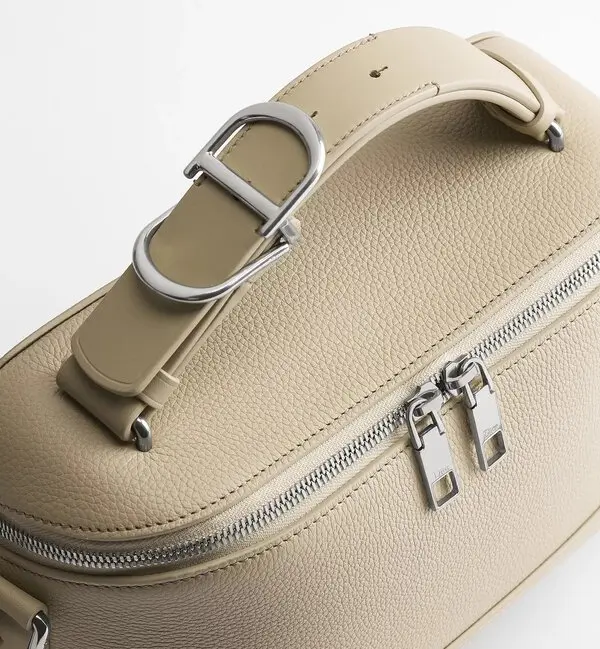 Dior Archie Zipped Bag With Strap