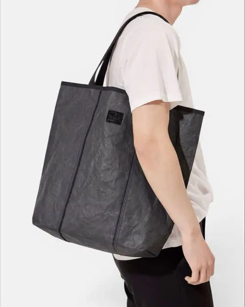 OUT OF THE WOODS Iconic Shopper Tote - Ebony