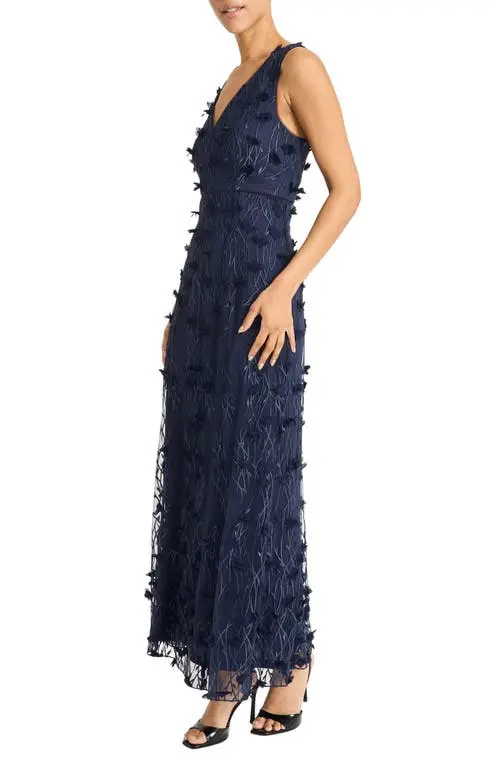 Maggy London Floral Appliqué Sleeveless Gown