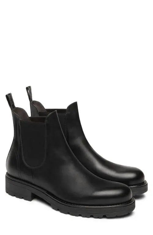 NEROGIARDINI Leather Chelsea Boot