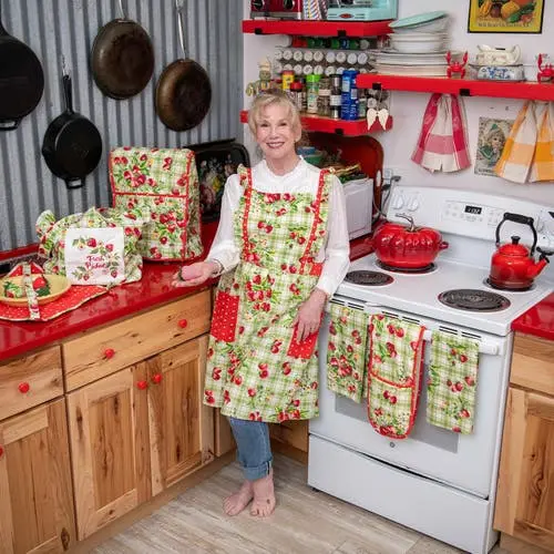 MODERN PRAIRIE Strawberry Gingham Ruffle Apron