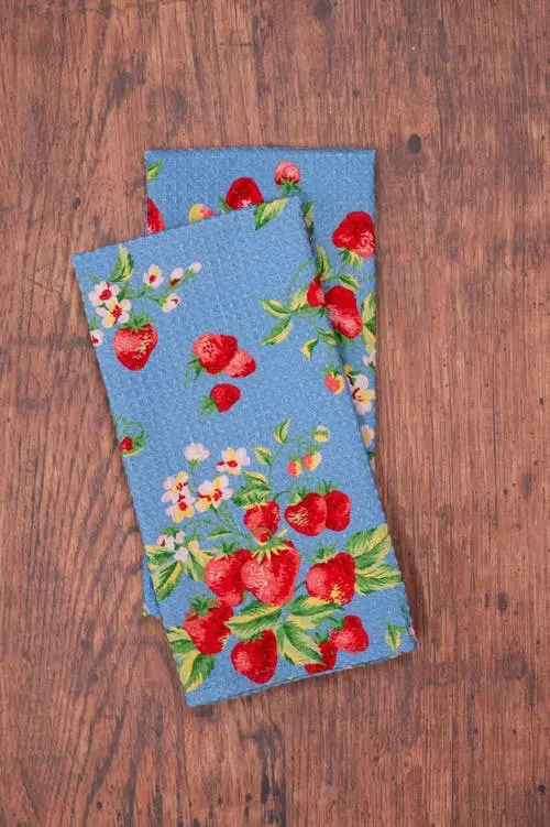 MODERN PRAIRIE Strawberry Magic Tea Towels