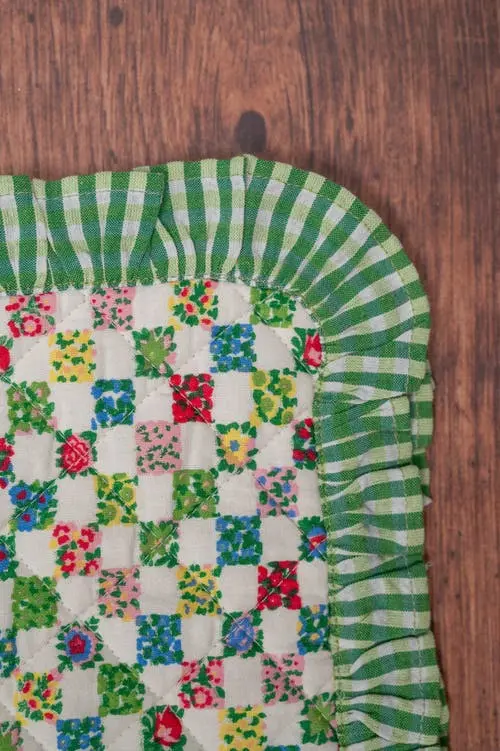 MODERN PRAIRIE Rebecca Ruffle Placemat