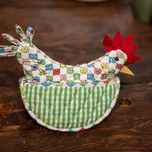 MODERN PRAIRIE Rebecca Happy Hen Mini Mitt