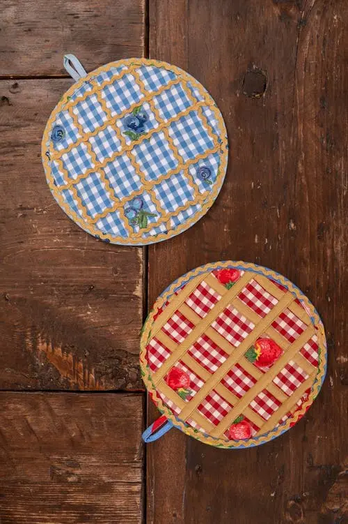 MODERN PRAIRIE Berry Fine Pie Time Potholder & Trivet
