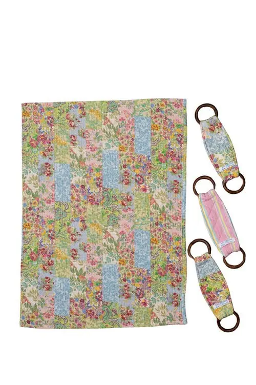 MODERN PRAIRIE Garden Collage Patchwork Tea Towel + Set Of 3 Wooden Loop Hangers - Green