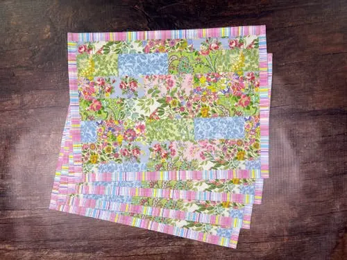MODERN PRAIRIE Garden Collage Patchwork Placemats