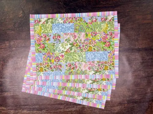 MODERN PRAIRIE Garden Collage Patchwork Placemats
