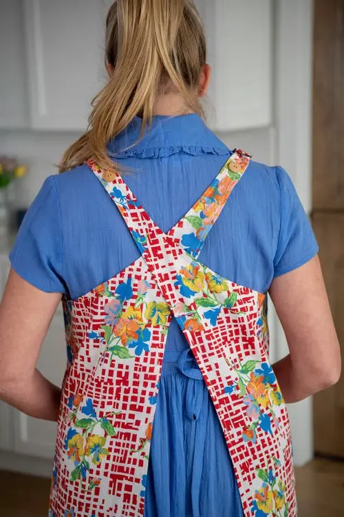 MODERN PRAIRIE Lisbon Rose Farmhouse Apron