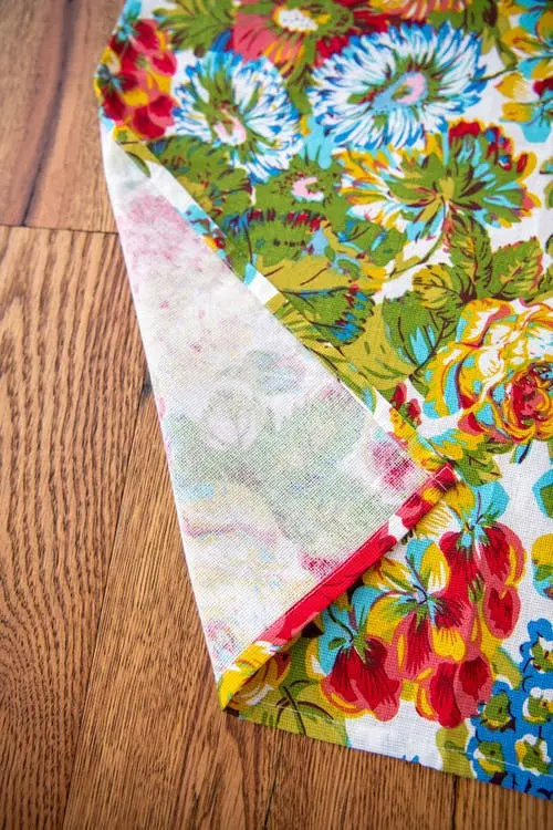 MODERN PRAIRIE Spring Gathering Tea Towel