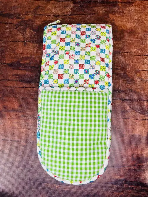 MODERN PRAIRIE Rebecca Double Oven Mitt