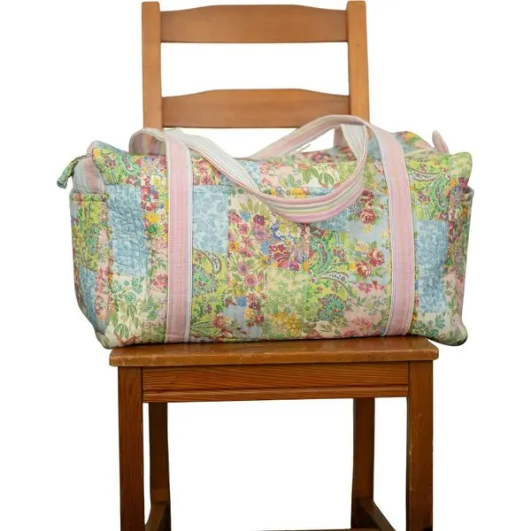 MODERN PRAIRIE Garden Collage Patchwork Duffle Bag - Green