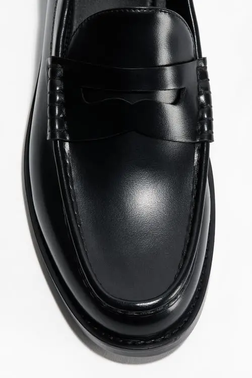 H&M Loafers With Penny Keeper And Moccasin Seam