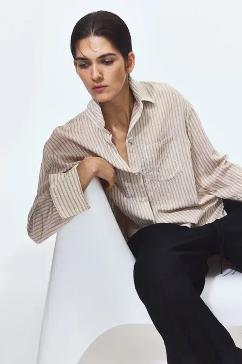 H&M Oversized Crinkled Shirt With Classic Collar - Light Beige/striped