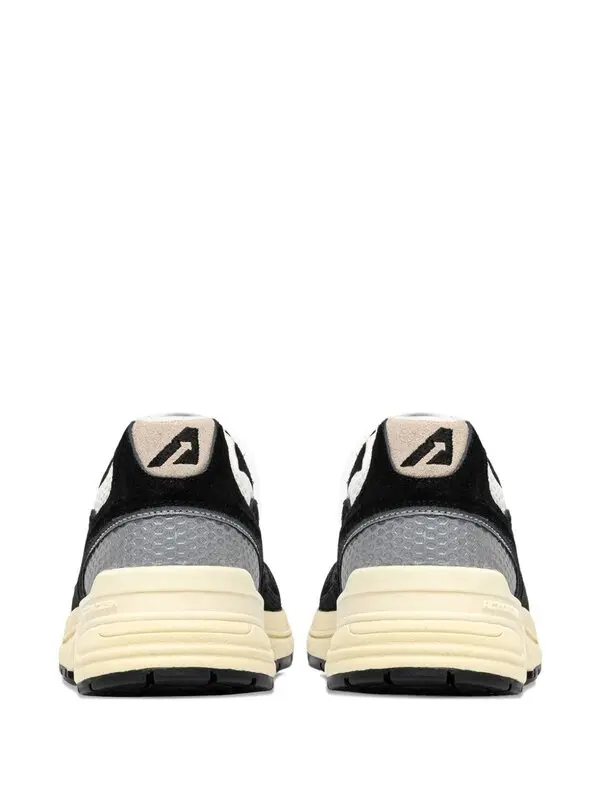 AUTRY Hyperway Low Sneakers - Black