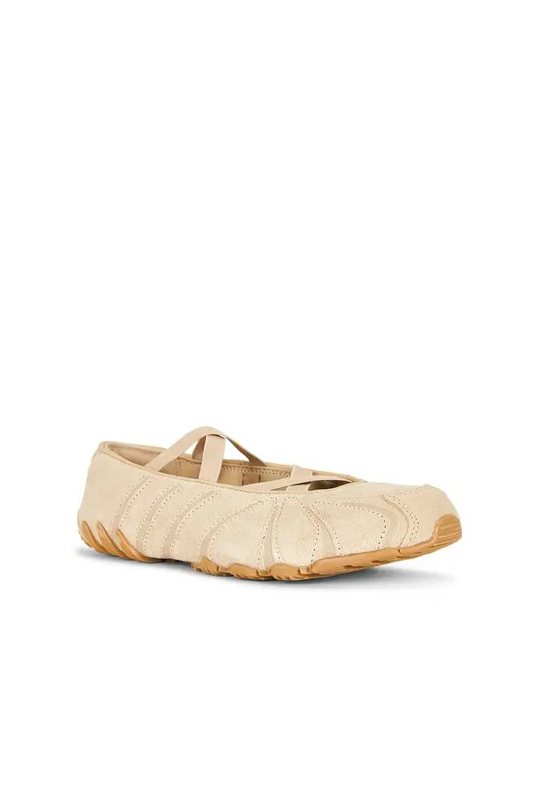 ADIDAS ORIGINALS Ghost Sprint Ballet Sneaker