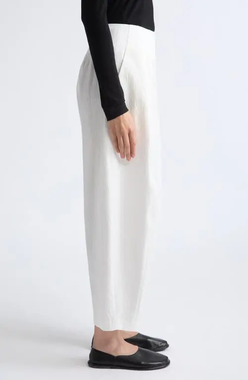 ASHLYN Pallin High Waist Textured Tapered Leg Pants - White
