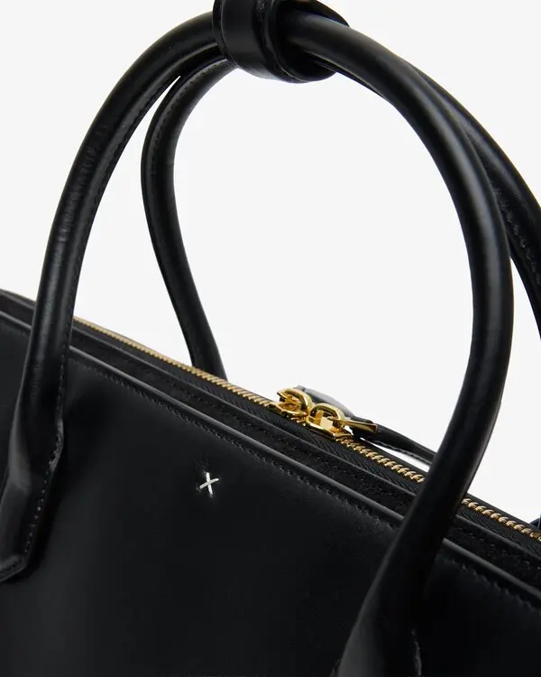 Alaïa Delta Medium Bag