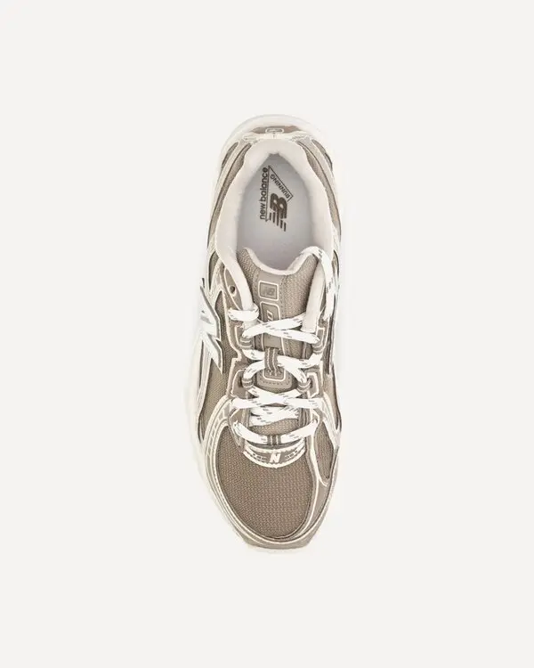 NEW BALANCE 40 Sneakers - Beige