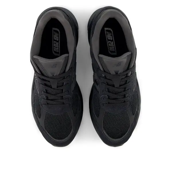 NEW BALANCE 2010