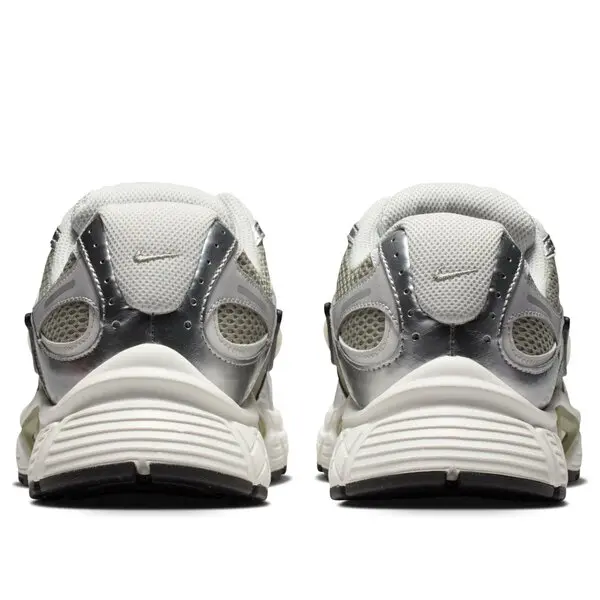 Nike V5 Rnr "spruce Fog Metallic Silver" Sneakers