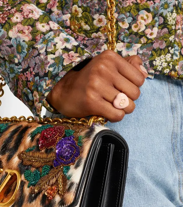 Valentino Garavani Cœur Royal Vlogo Enamel Ring