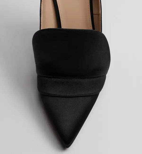 Dior Masquerade Pump